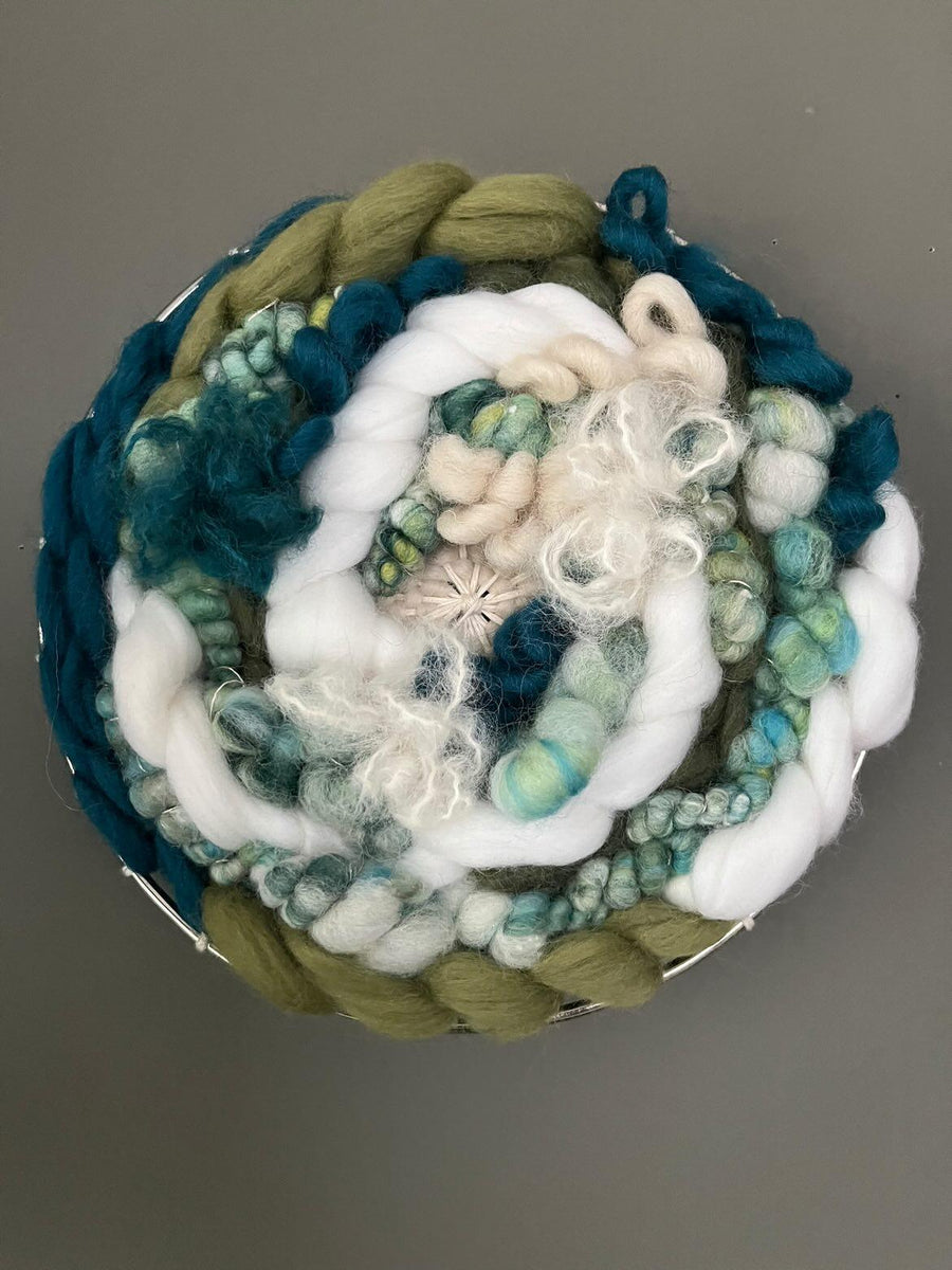 Simply Fibre by Nicole | Circular Weaving Kits | Medium 10" – Wool and ...